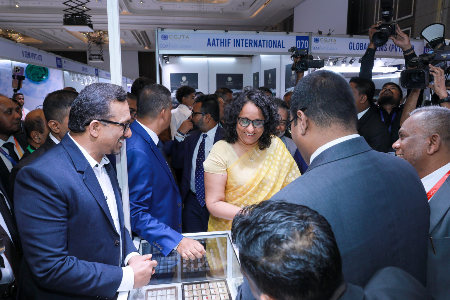 “Gem Sri Lanka 2026” ඇරඹෙයි – Sri Lanka Mirror – Right to Know. Power ...